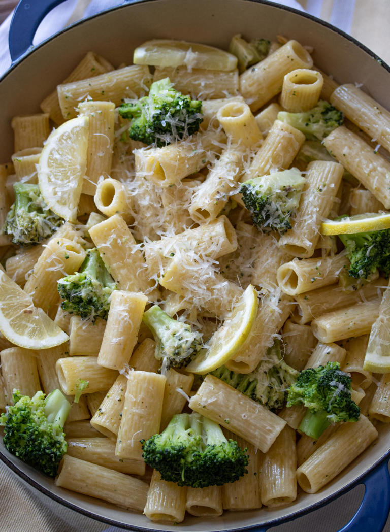 Ready in 20 minutes broccoli with lemon rigatoni pasta
