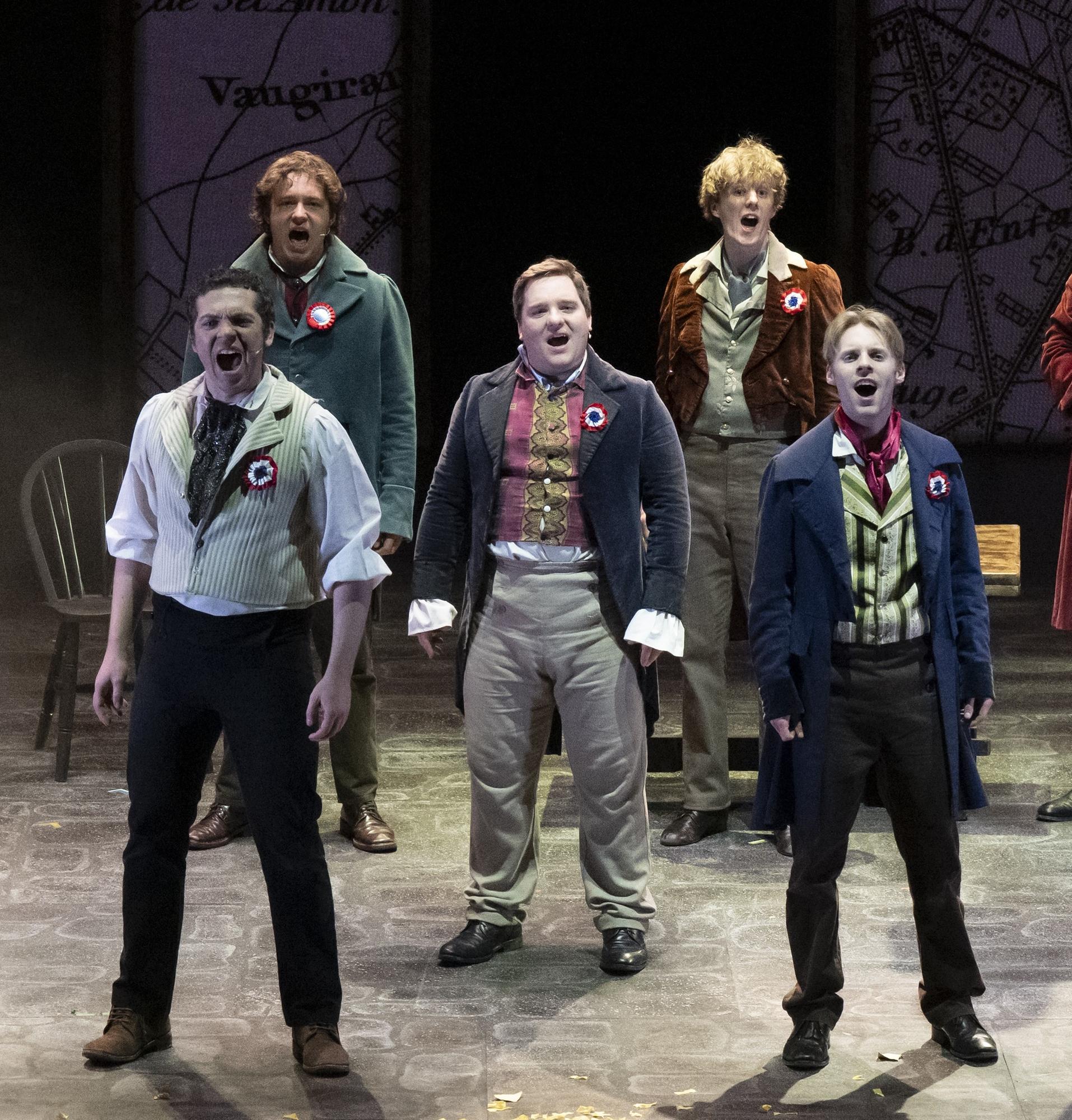 Harrogate musical theatre star Daniel Stanford performs for the Prince ...