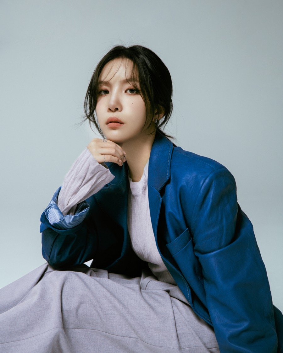 Kim Na-young performs 'Dancing through the night', an OST for Lee Jung ...