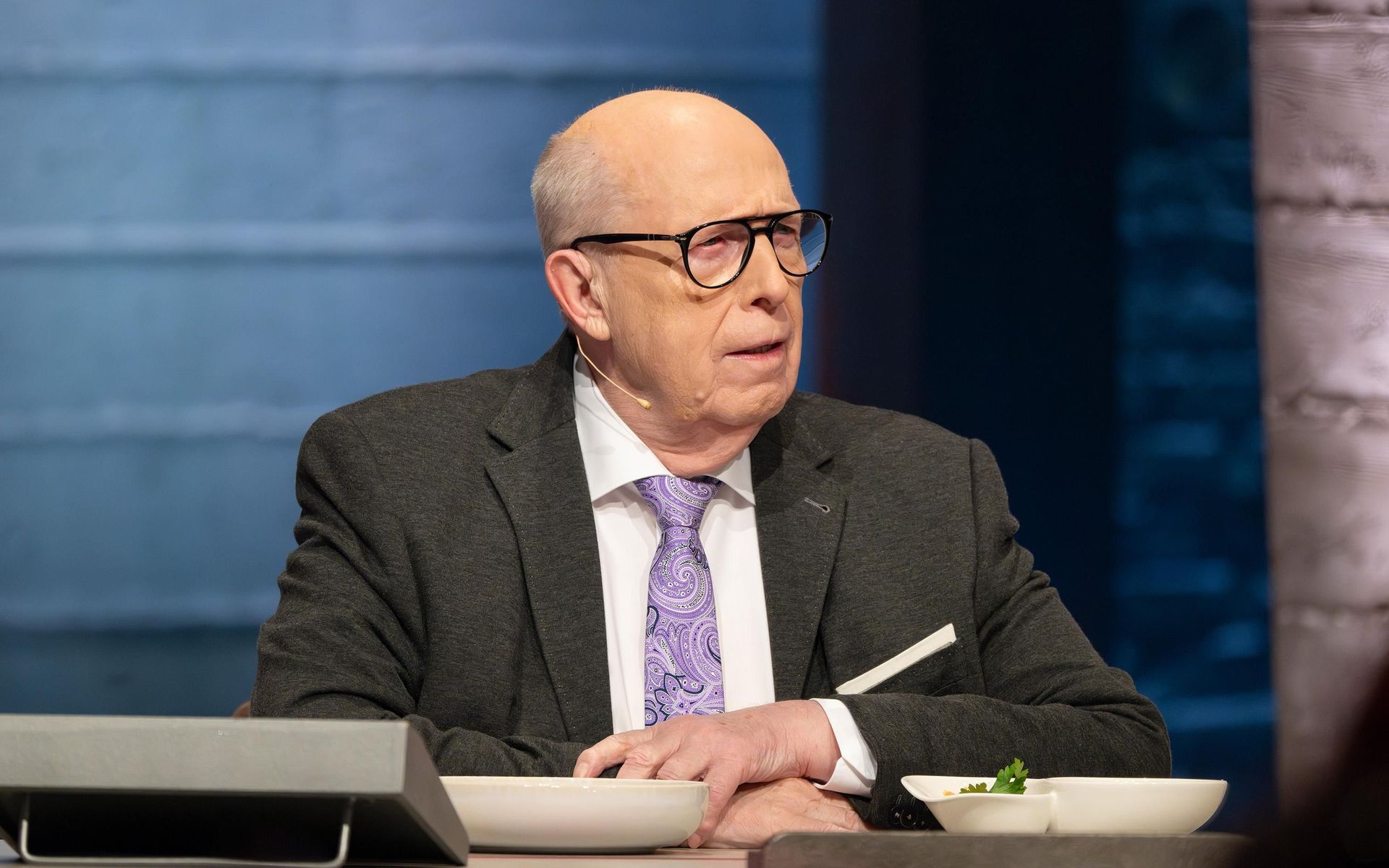 Grill den Henssler: Dieser Promi soll Reiner Calmund als Juror ersetzen