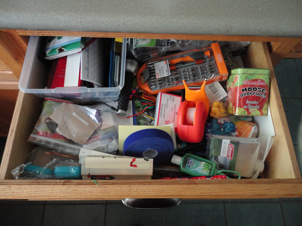 Tips for organizing a junk drawer once and for all