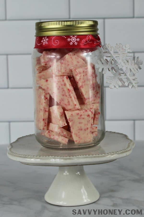 I save money with 4 dollar store Christmas gifts ($5 & under)