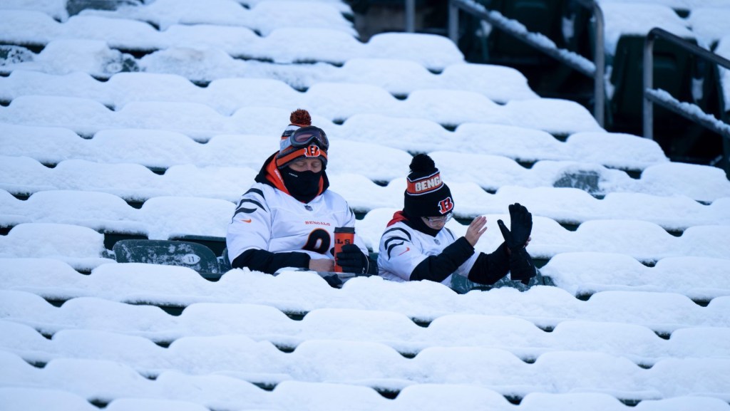 NFL defends Bengals over snow-covered Paycor Stadium seats