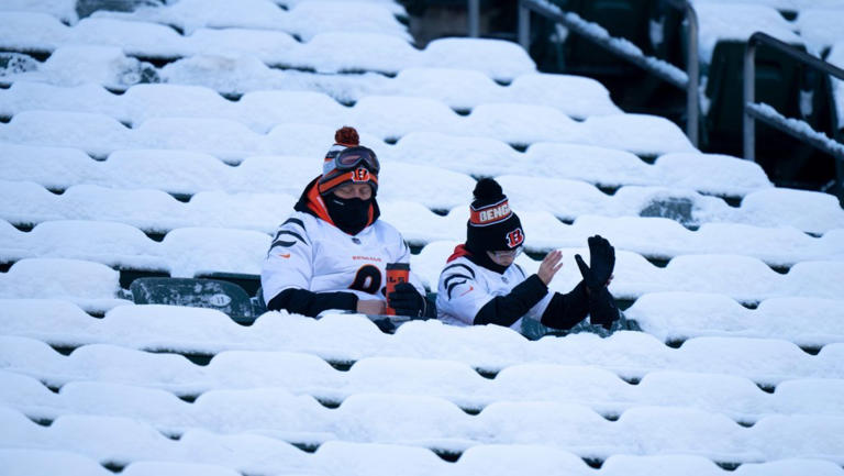 NFL defends Bengals over snow-covered Paycor Stadium seats