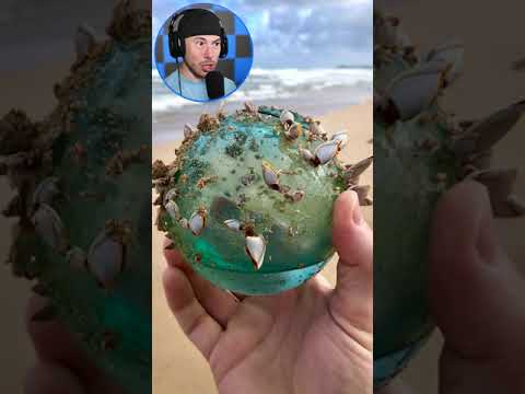 A unique ocean phenomenon resembling a crystal ball