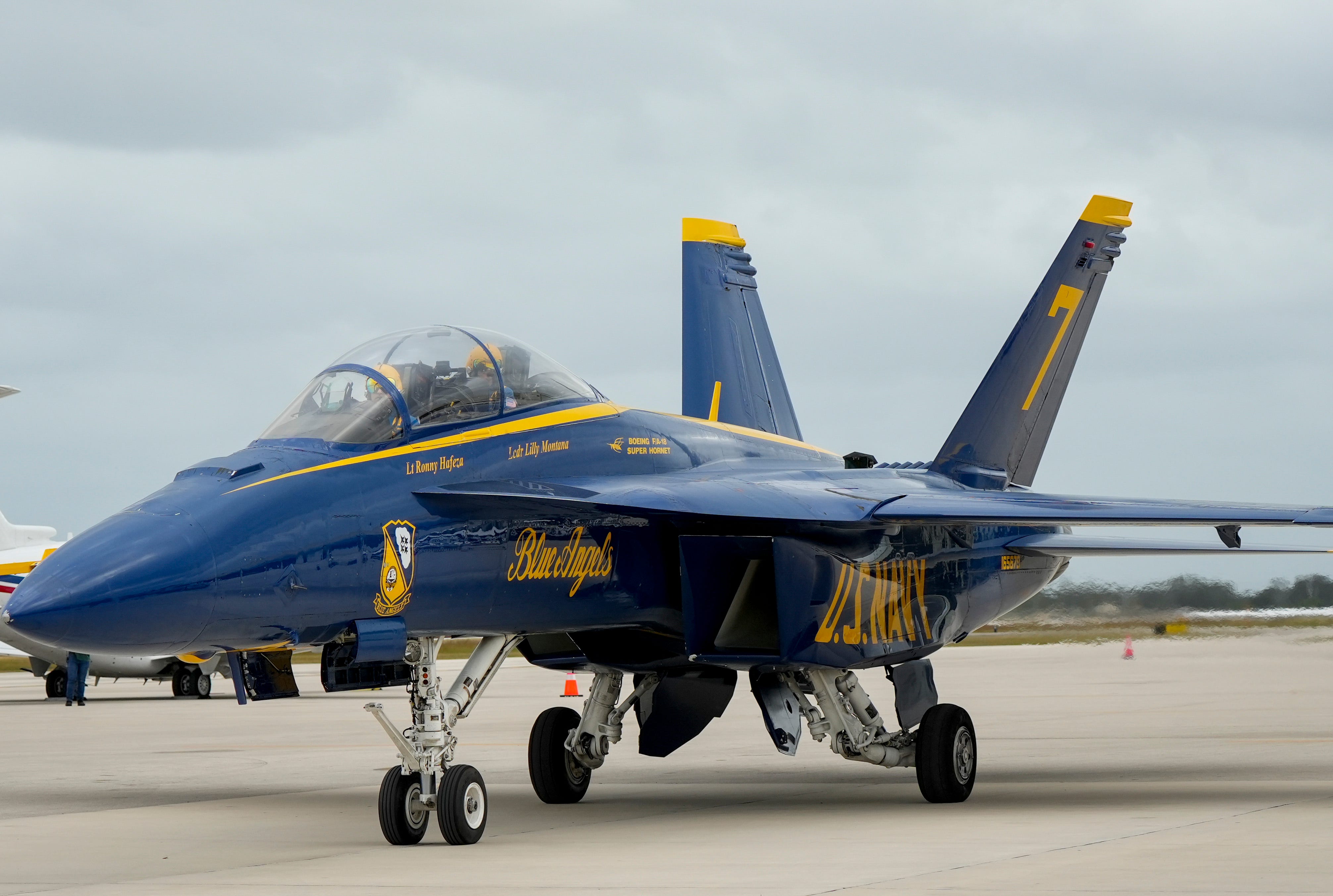 Surprise! Blue Angels visit Florida city ahead of 2026 air show season