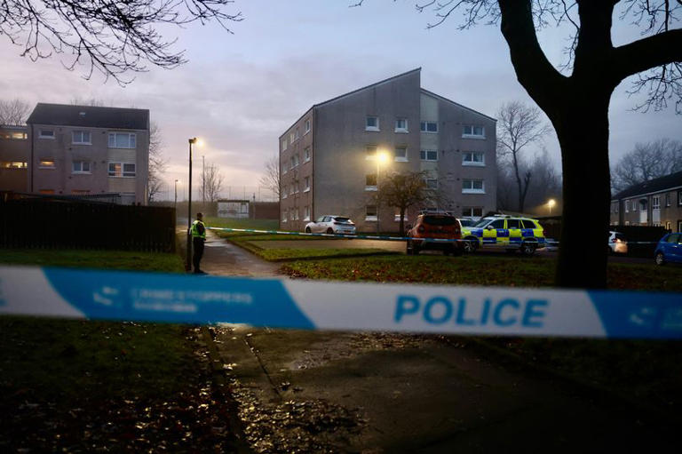 Evacuated Glasgow residents return home after armed police lock down scene