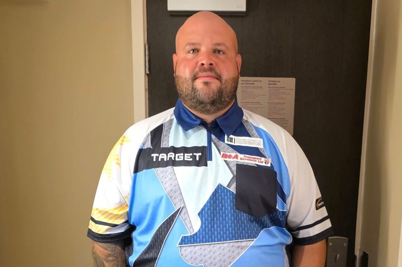 Darts star travels in limo from Portsmouth to London for World ...