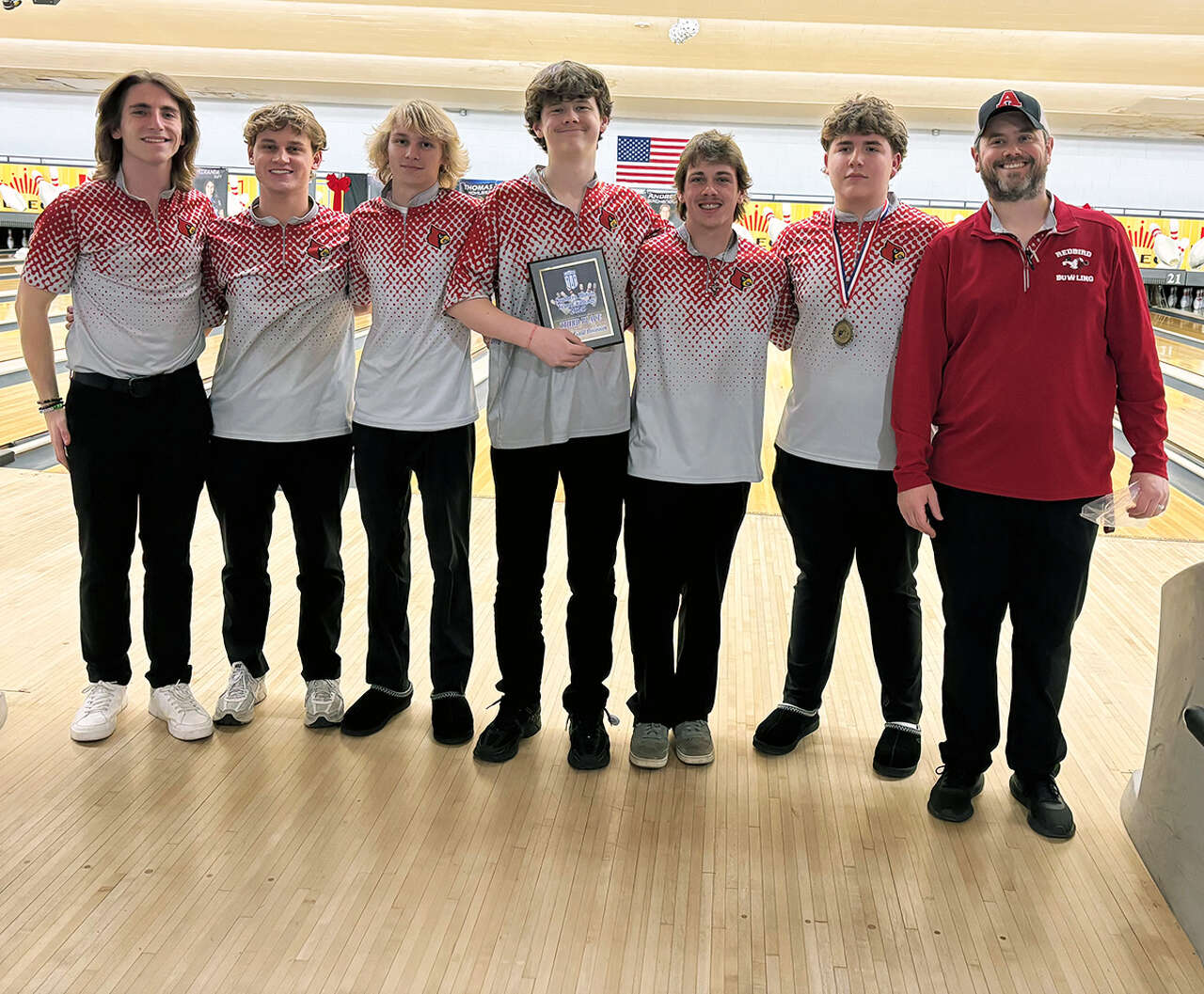 Alton boys bowlers grab third at Southern Illinois Team Challenge
