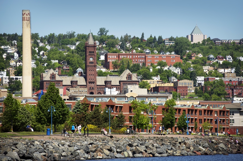 17 family resorts near Great Lakes beaches and boardwalks