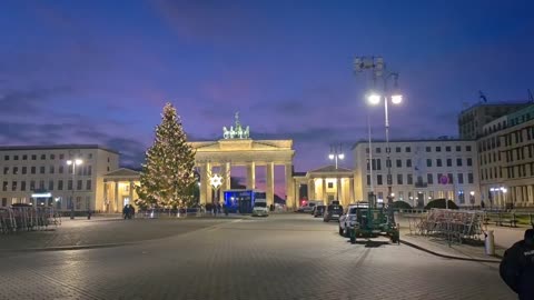 Germany: Pro-Israel community gathers at Brandenburg Gate on Hanukkah ...