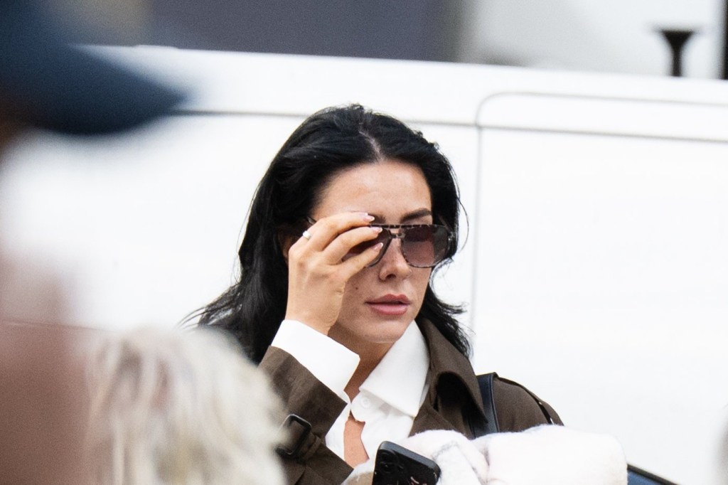 Probation officer admits relationship with prisoner – at HMP Belmarsh