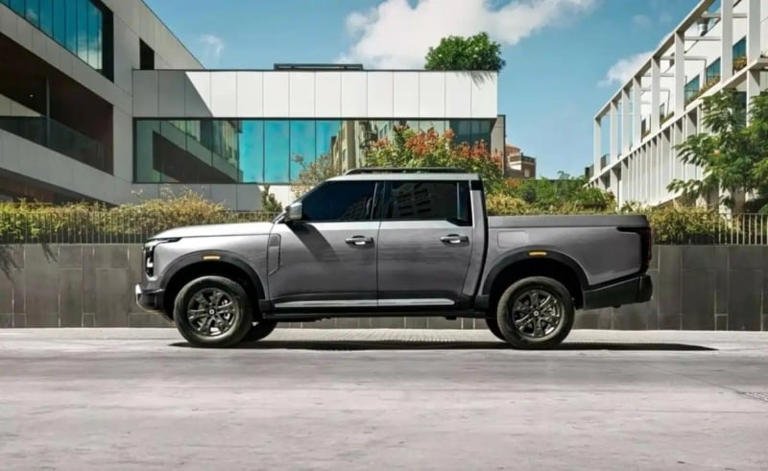 Nova Santana 400 é picape híbrida com alma de Frontier e nome de VW