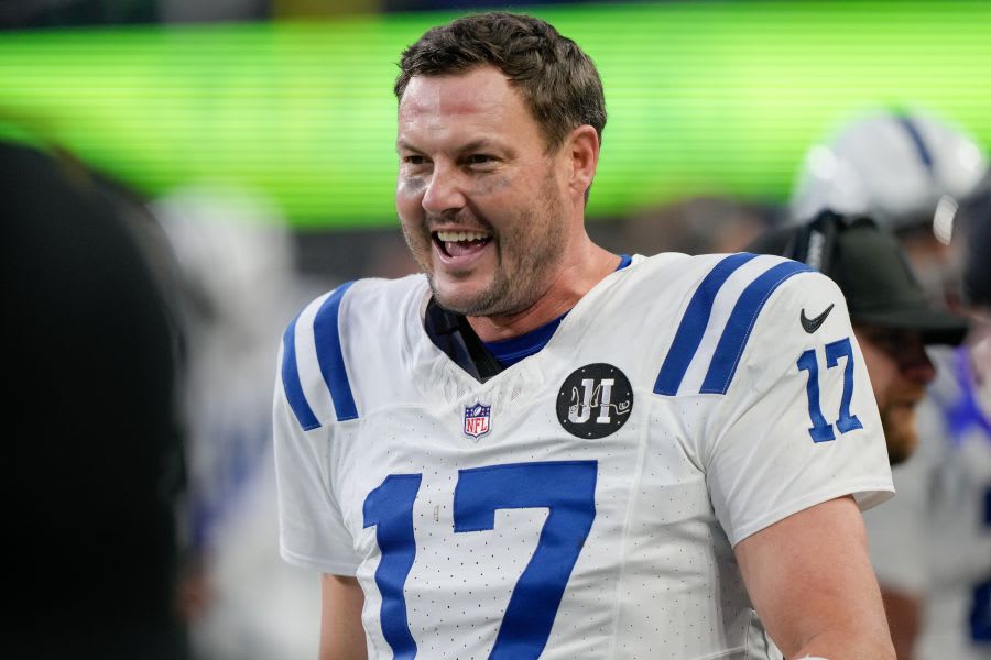 Philip Rivers emotional after nearly leading Colts to win in return ...
