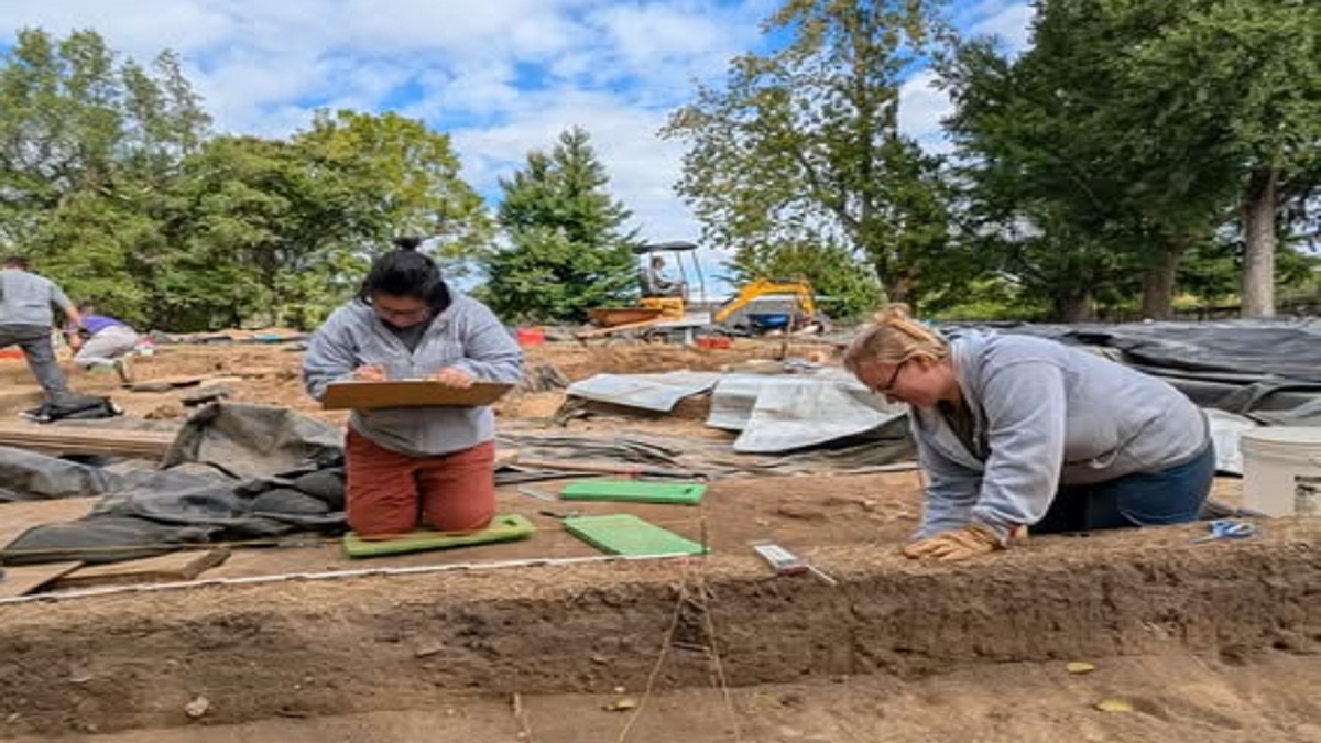 New discoveries at Leonard Calvert House site