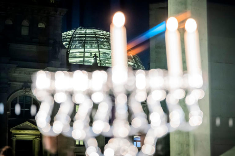 German parliament remembers Sydney terror attack at Hanukkah event