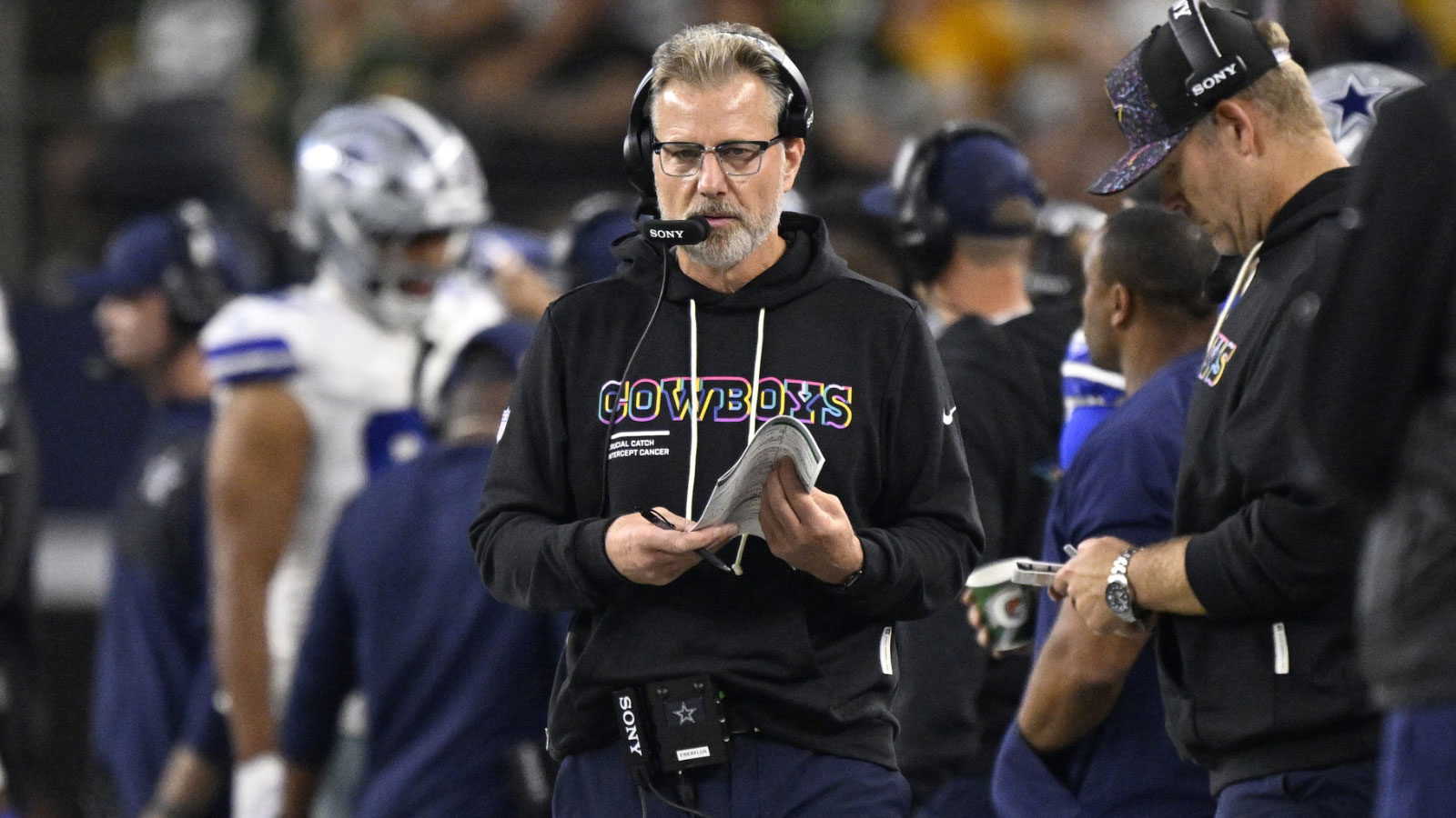 Matt Eberflus’ change doesn’t stop Cowboys’ defense from stinking it up ...