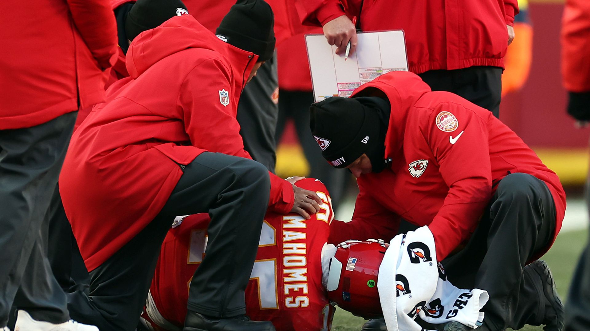 Meet Patrick Mahomes’ longtime trainer Bobby Stroupe as Chiefs QB looks ...