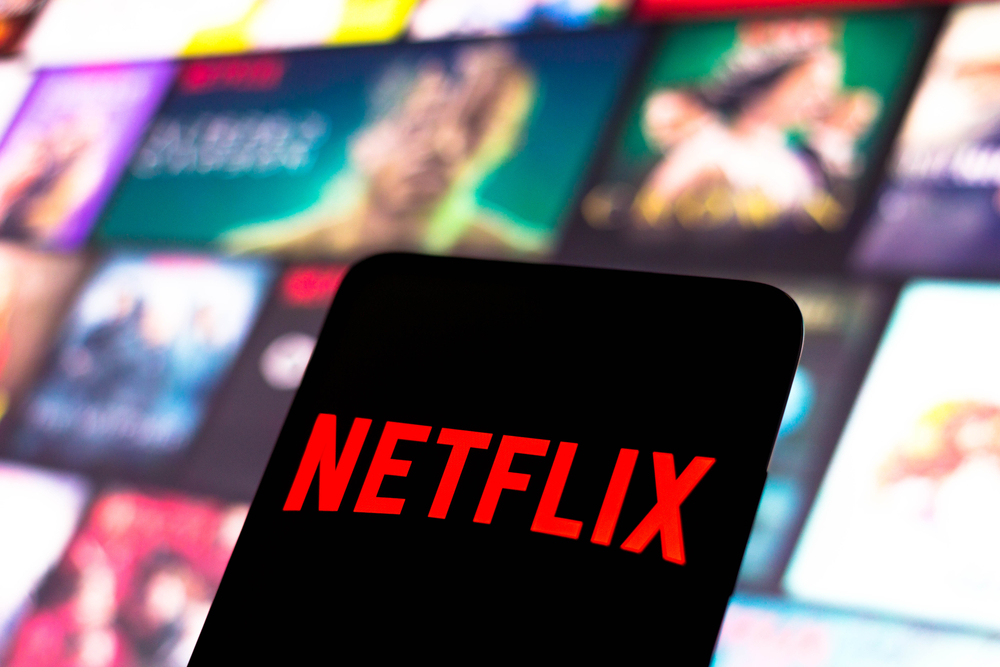 How to download Netflix movies on laptop