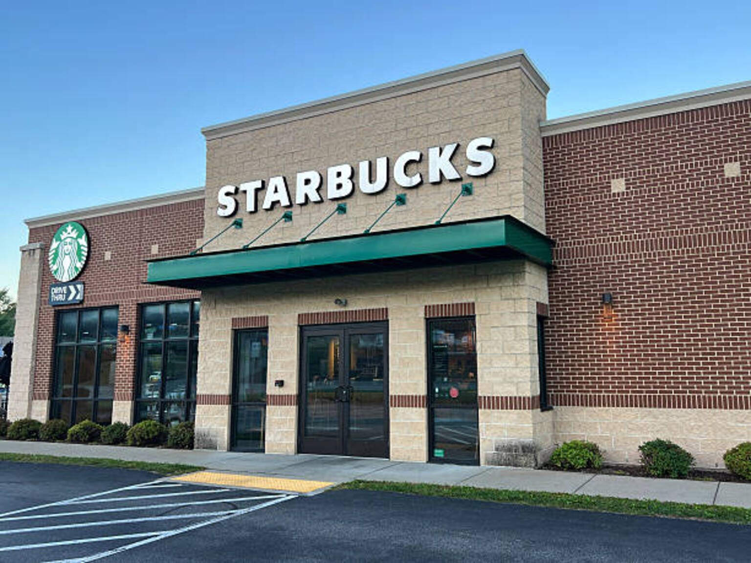 Starbucks reportedly weighs sale of stake in Japan business after China ...