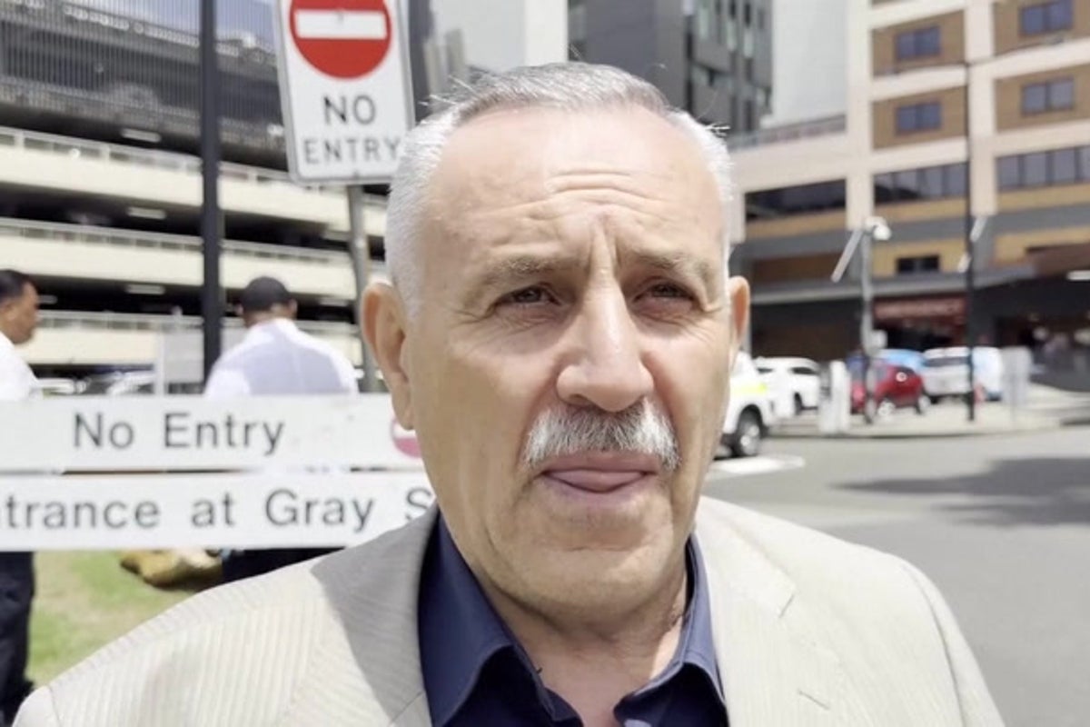 Father praises son who stopped gunman in Bondi Beach terror attack