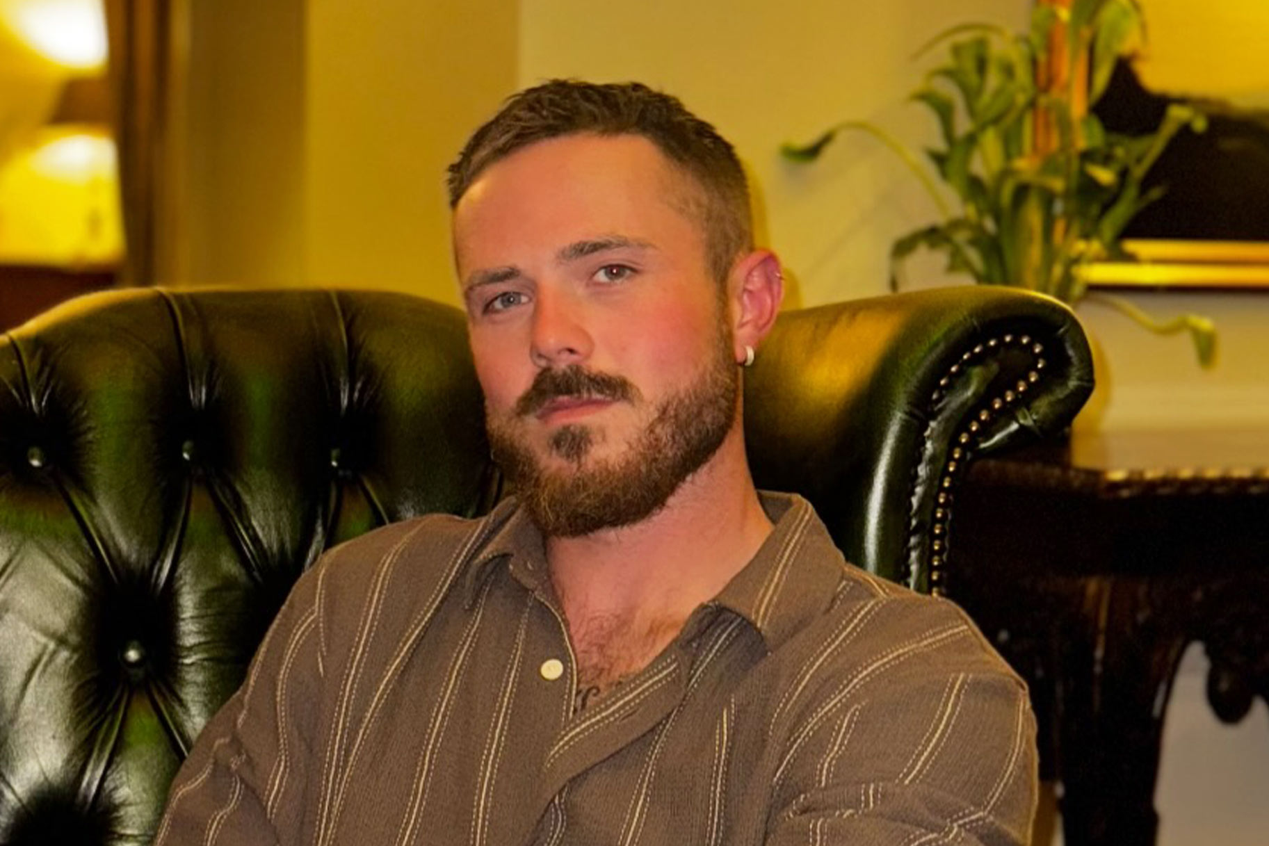 Nathan Gallagher debuts new look after giving himself a haircut: See ...