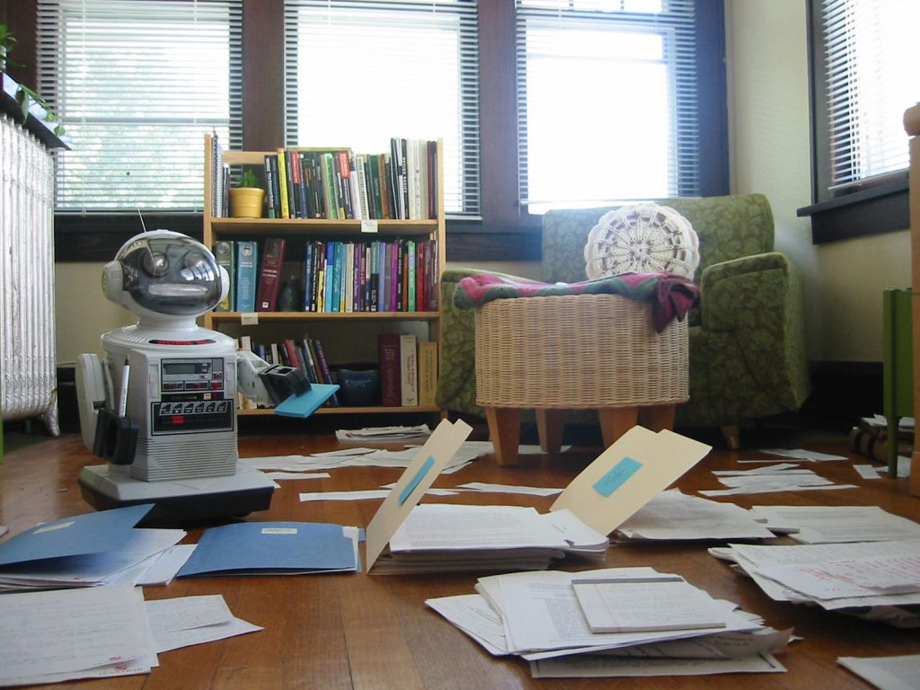 Tips for organizing a junk drawer once and for all