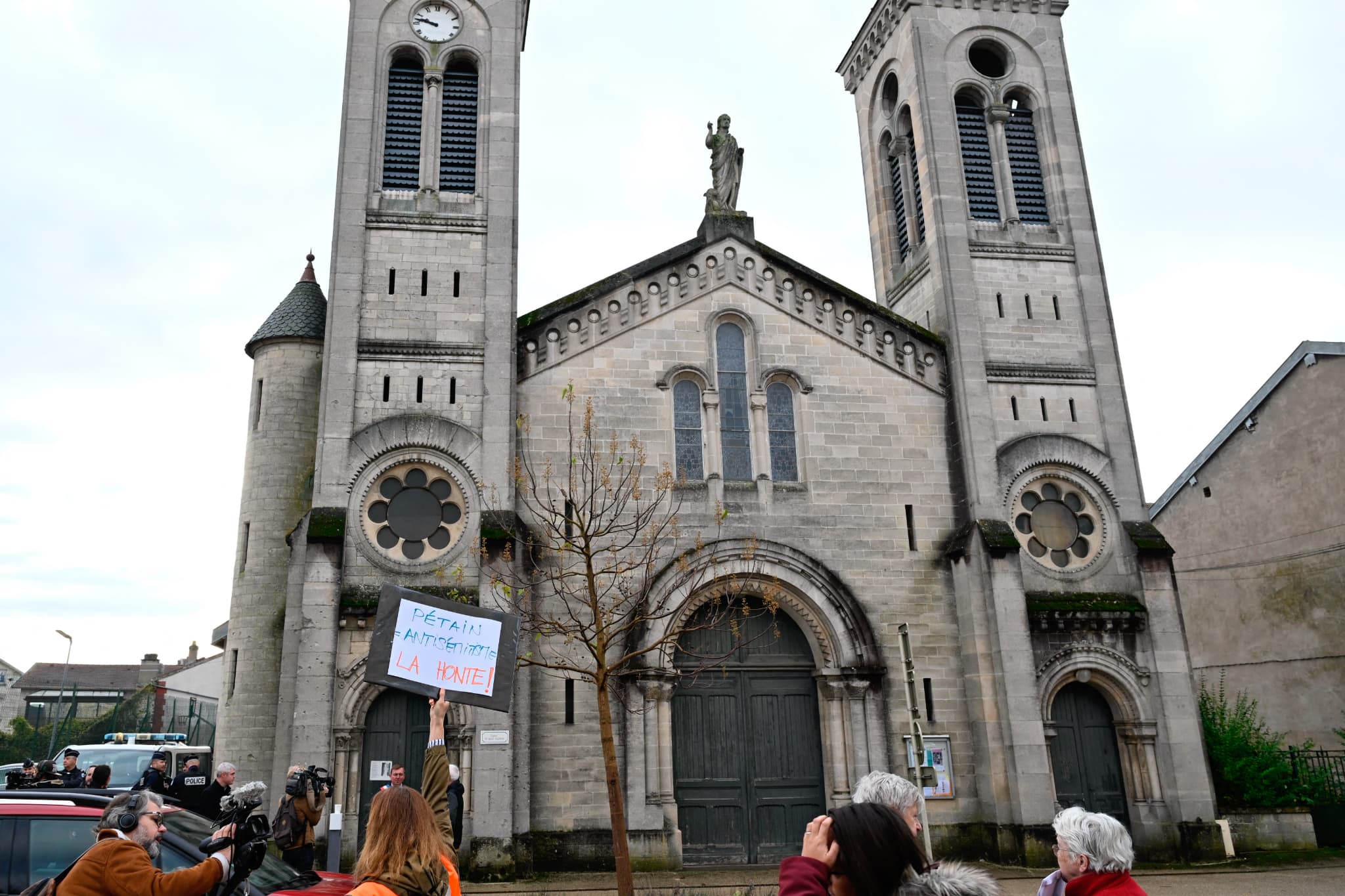 Messe « en hommage au maréchal Pétain » à Verdun : l'organisateur écope ...