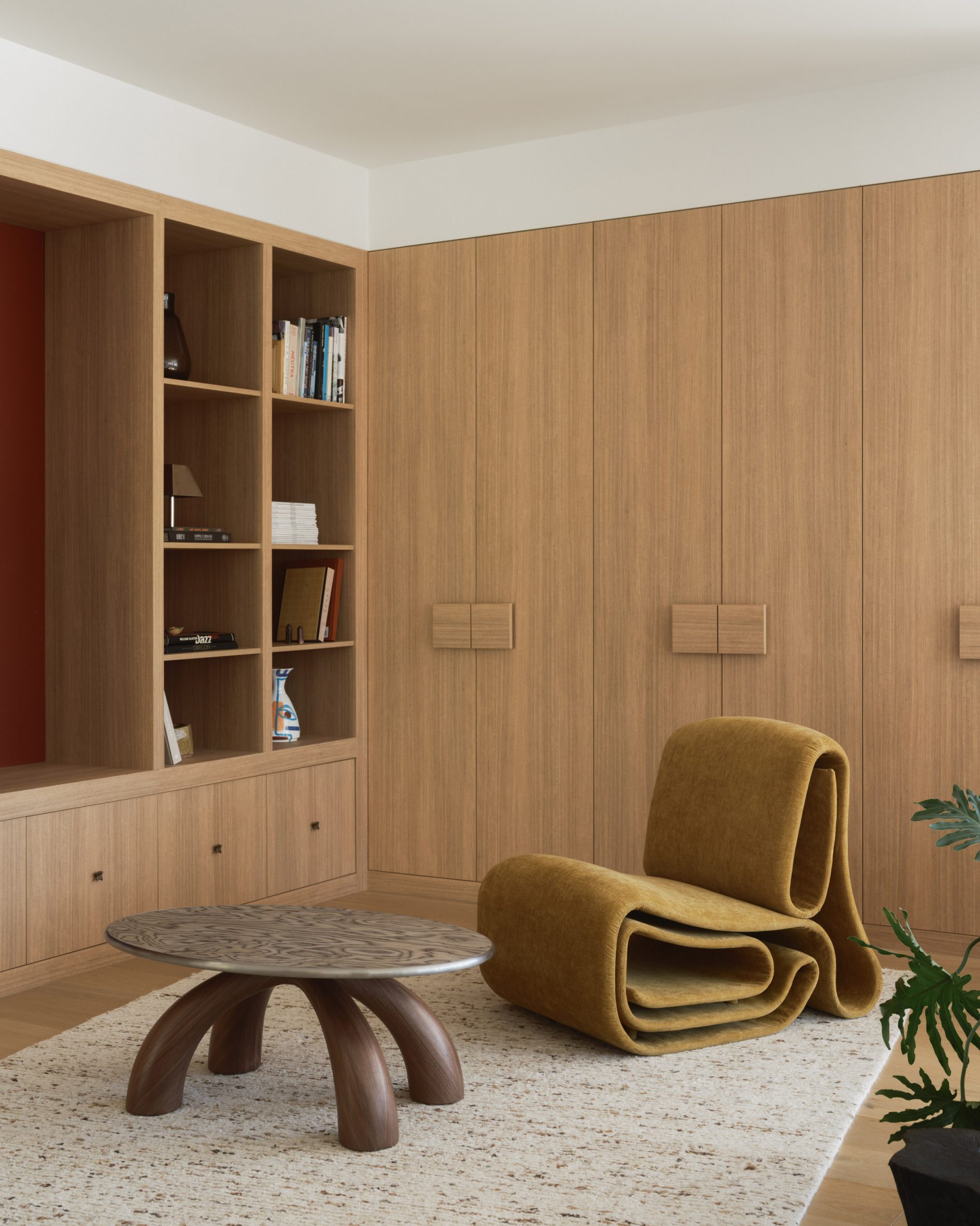 Ghezzi chair by Tom Black