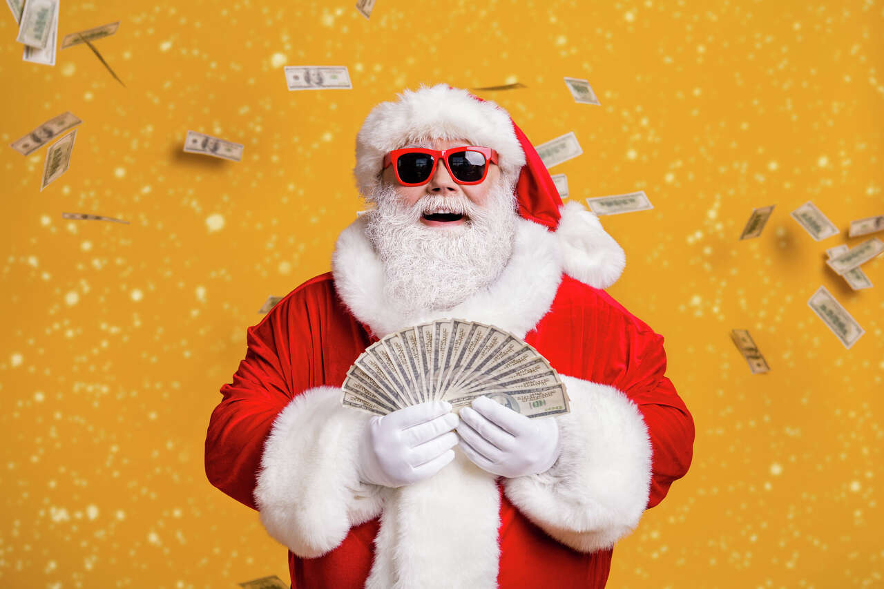 Powerball jackpot surges to $1.1 billion just days before Christmas as ...