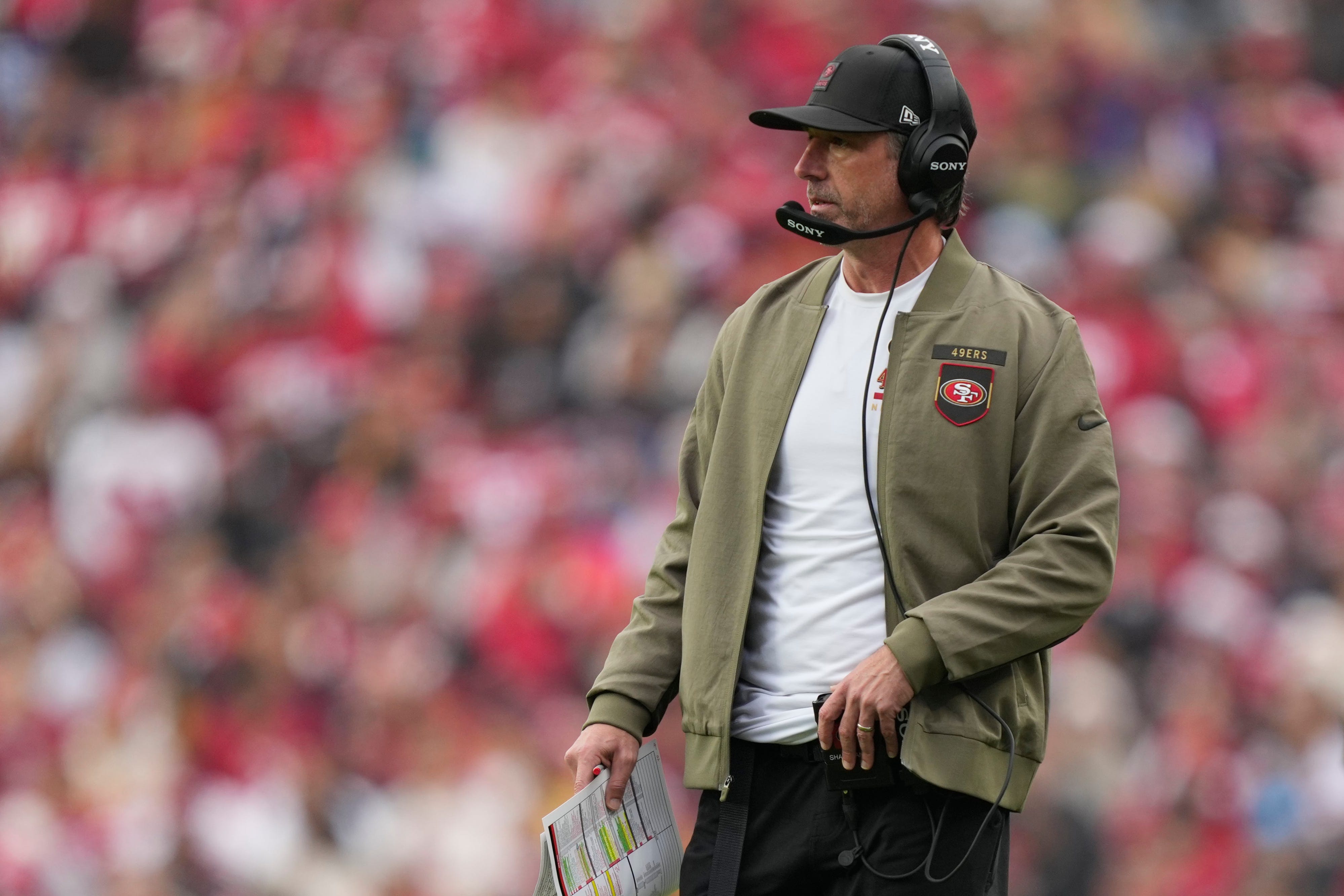 Watch: 49ers celebrate Kyle Shanahan's birthday after win vs. Titans