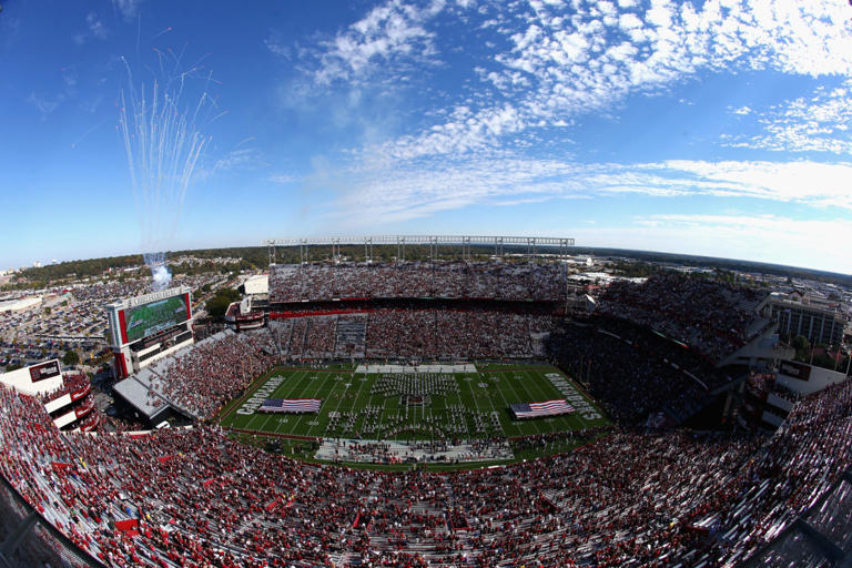 Legendary SEC quarterback Steve Taneyhill dead Monday at 52