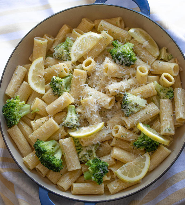 Ready in 20 minutes broccoli with lemon rigatoni pasta