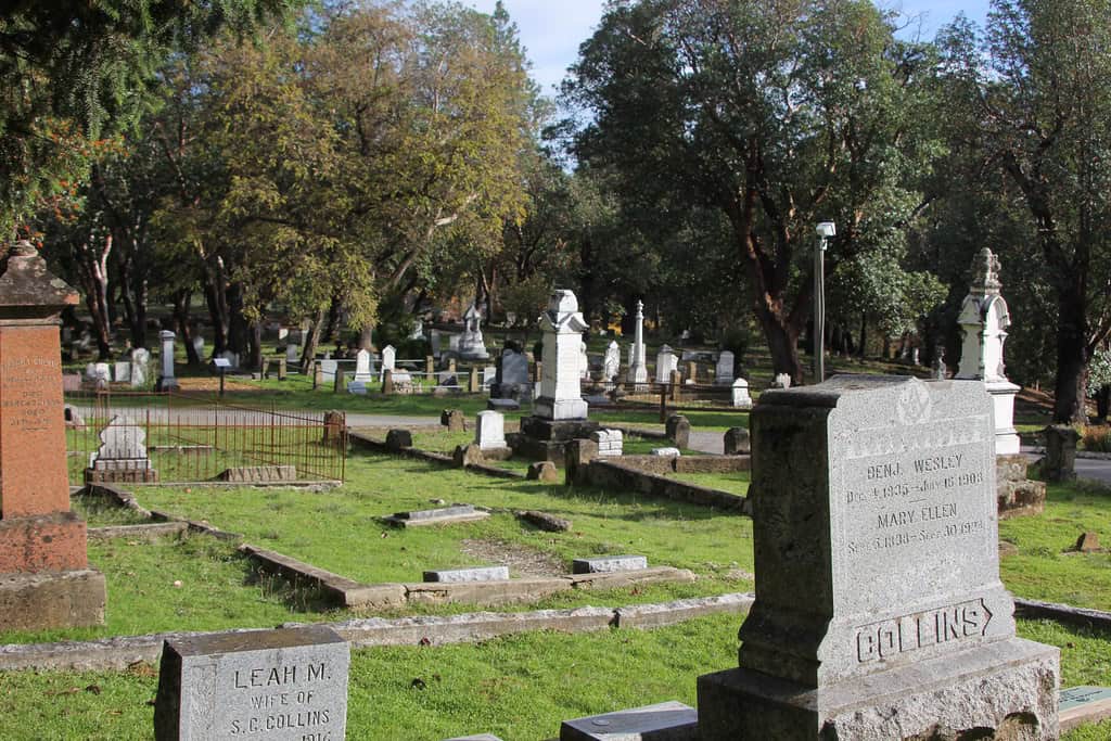 Historic cemeteries in the PNW (and who’s buried there)