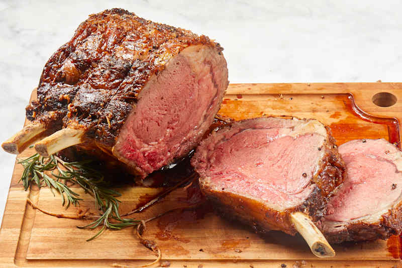 This beloved Chinese condiment makes prime rib 100x more delicious