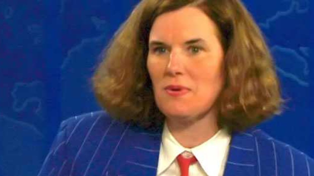 Paula Poundstone jokes she wants to pick cell mate if Trump has her arrested