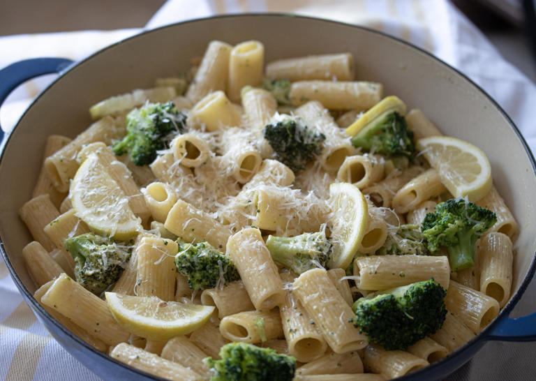 Ready in 20 minutes broccoli with lemon rigatoni pasta