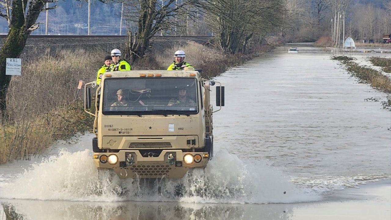 Live updates: Flash flood warning, evacuations, road closures across ...