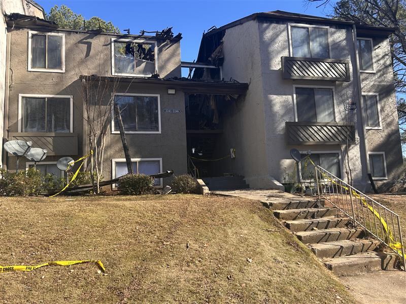 40 people displaced by overnight apartment fire in Gwinnett County