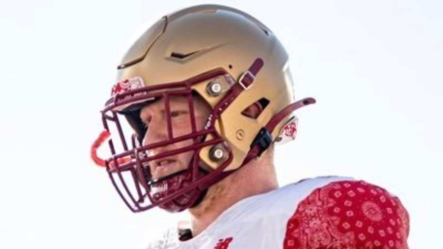 Boston College football offensive lineman entering transfer portal