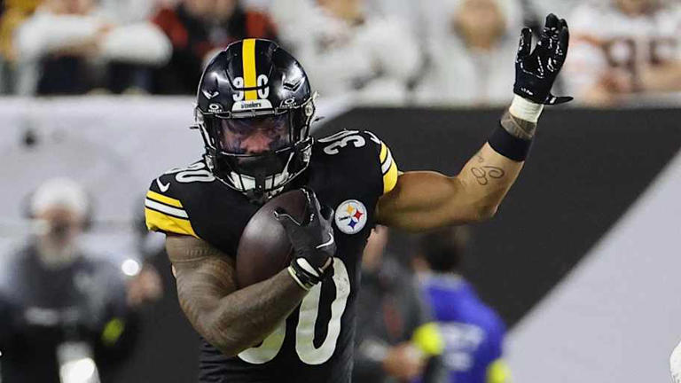 Best Week 15 MNF DraftKings showdown running back targets for Dolphins ...