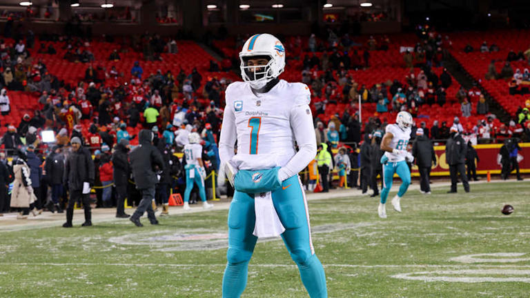 Tua Tagovailoa cold weather games by the numbers: Dolphins QB is ...