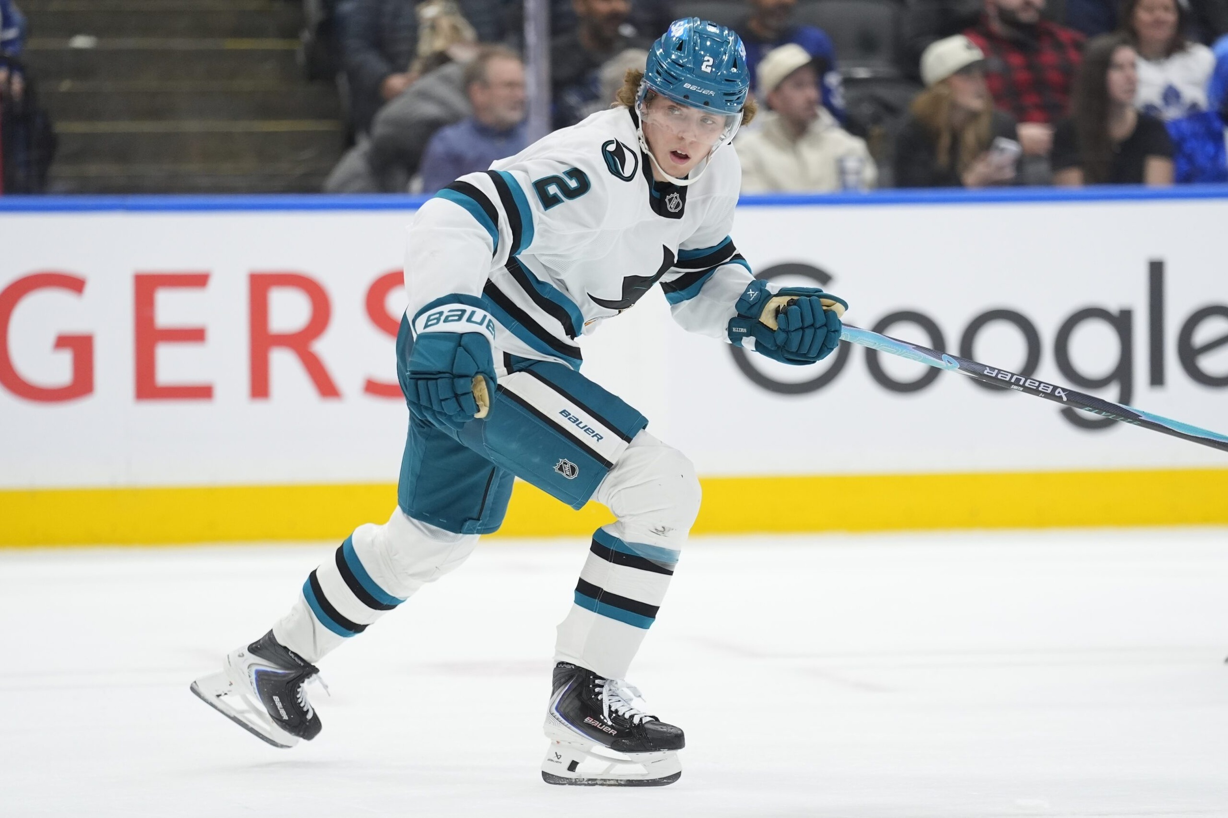 Sharks’ Will Smith, Philipp Kurashev on IR; Chernyshov, Cardwell recalled