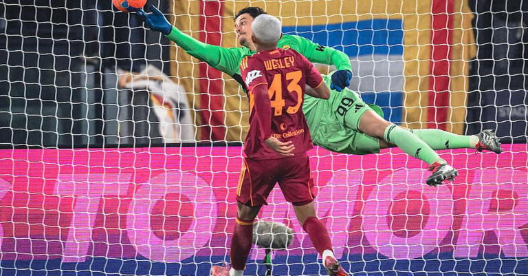 Serie A, la Roma batte il Como 1-0 ed è a tre punti dall’Inter