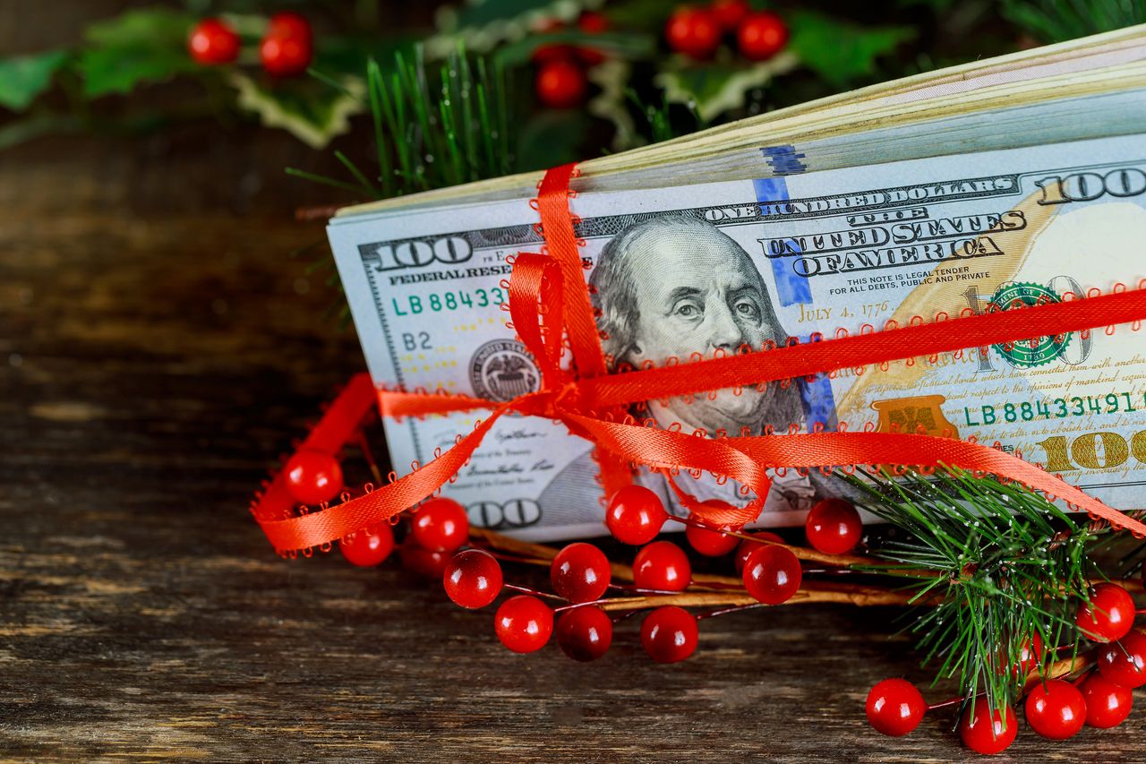 How to invest your holiday cash