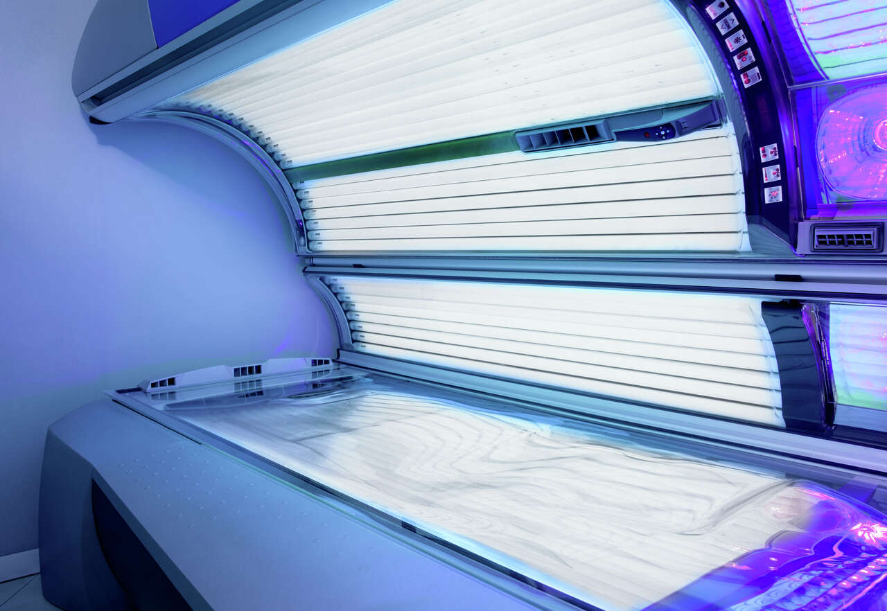 'Two lifetimes' of UV damage: UCSF study shows what tanning beds do to ...