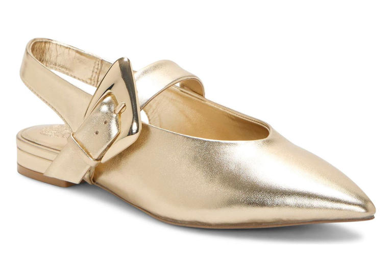 Martha Stewart’s outfit-elevating metallic pumps are the one shoe you ...