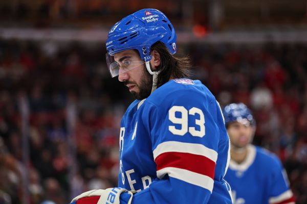 Rangers' Mika Zibanejad sits vs. Ducks after missing team meeting