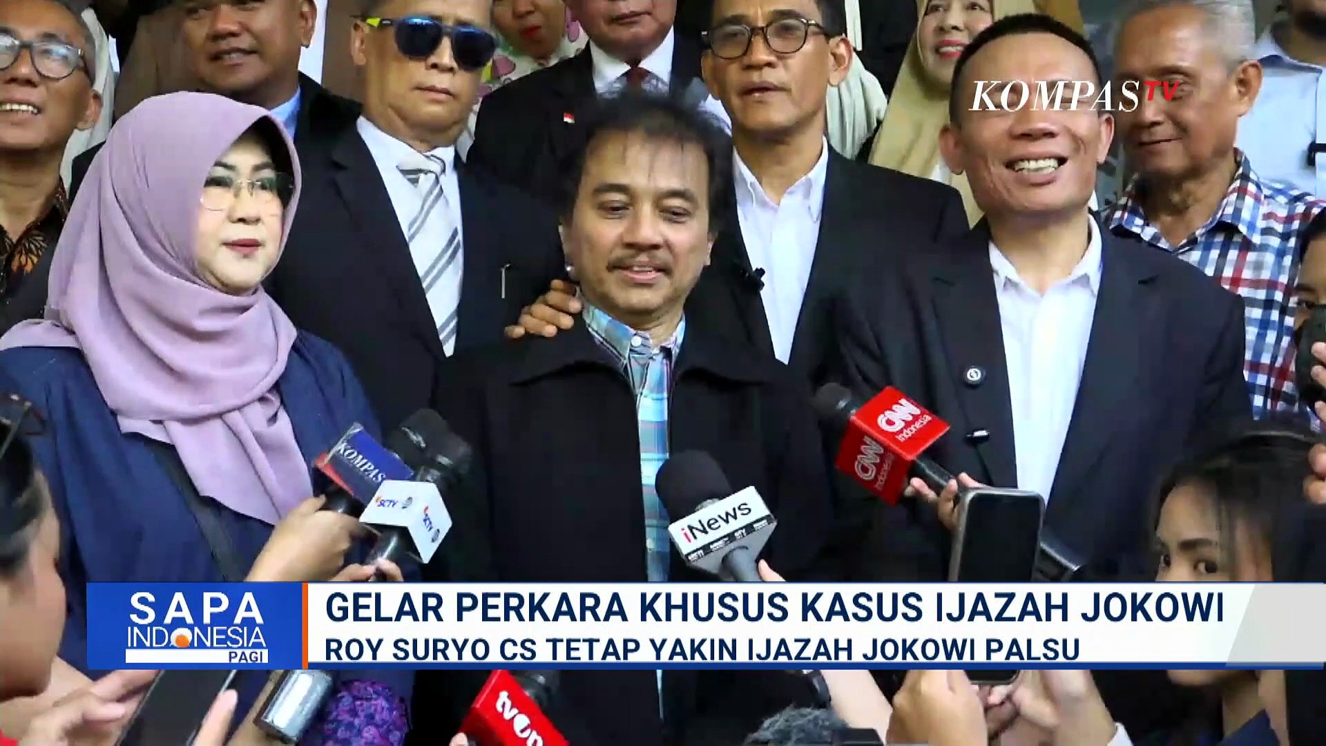 Penyidik Tunjukan Ijazah Jokowi, Roy Suryo CS Tetap Yakin Ijazah Jokowi ...