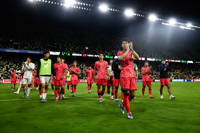 Hong Myung-bo is pushing for a friendly match with Guatemala in March ...